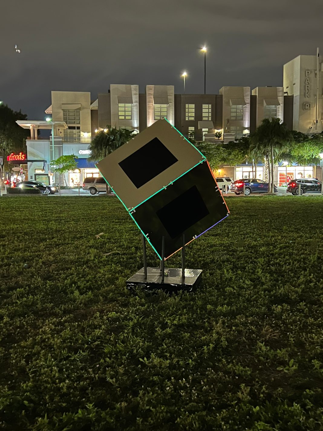 Cube Balance | Art Miami Magazine